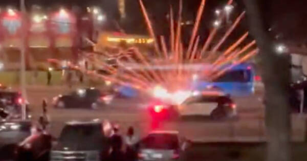 CHAOS IN AUSTIN: Police Forced to Retreat as Car Drifters Take Over the ...
